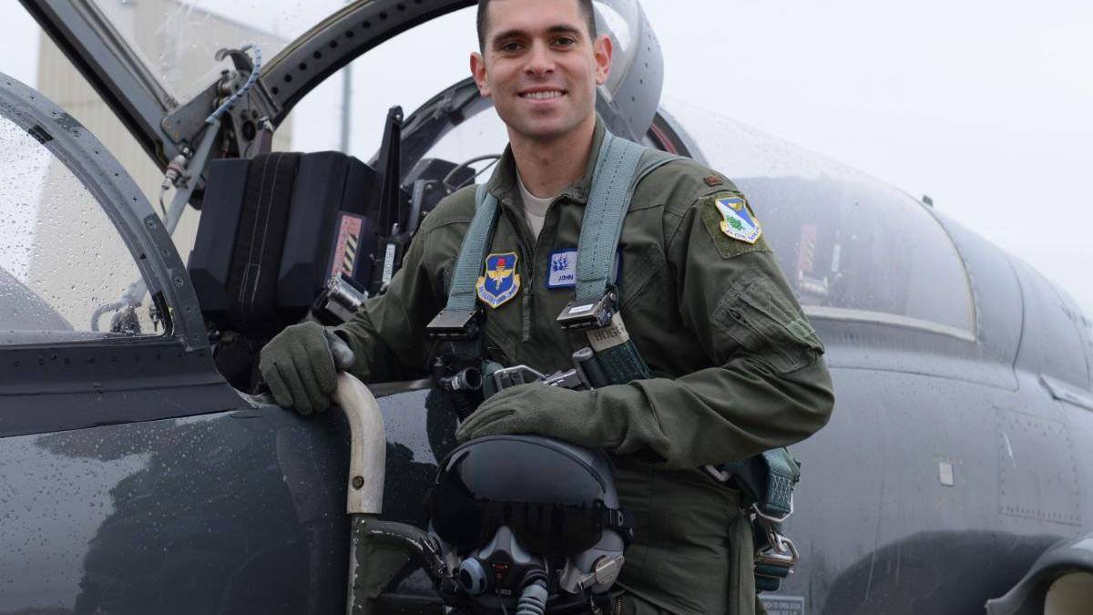 Compressor Stall During Night Flight Led to Fatal T-38 Crash