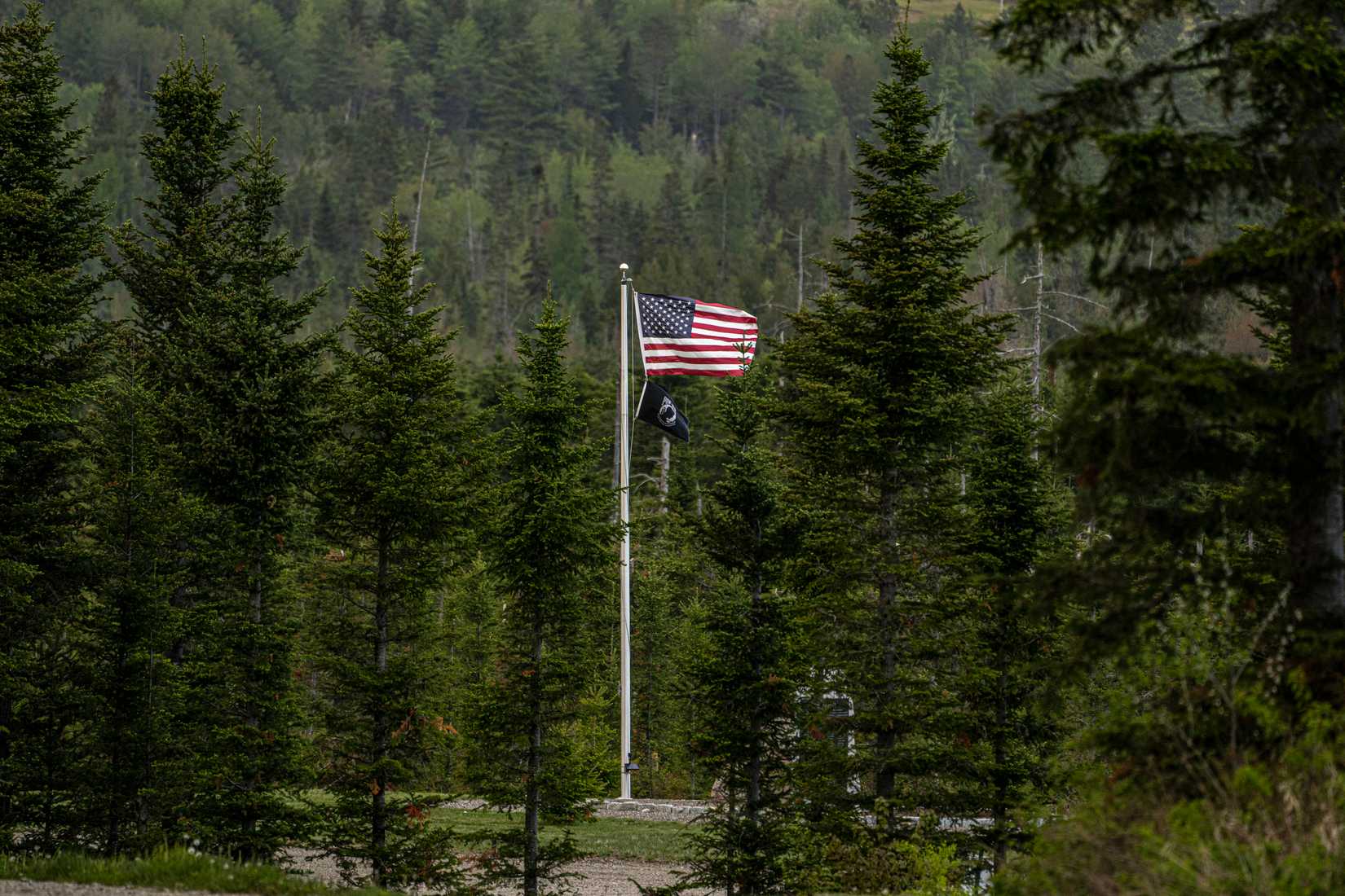 Memorial Day Flag Etiquette: A Complete Guide to Honoring the US Flag