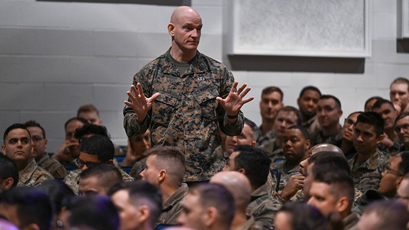 Joint Chiefs Chairman Caine Decides Not to Keep Senior Enlisted Adviser ...