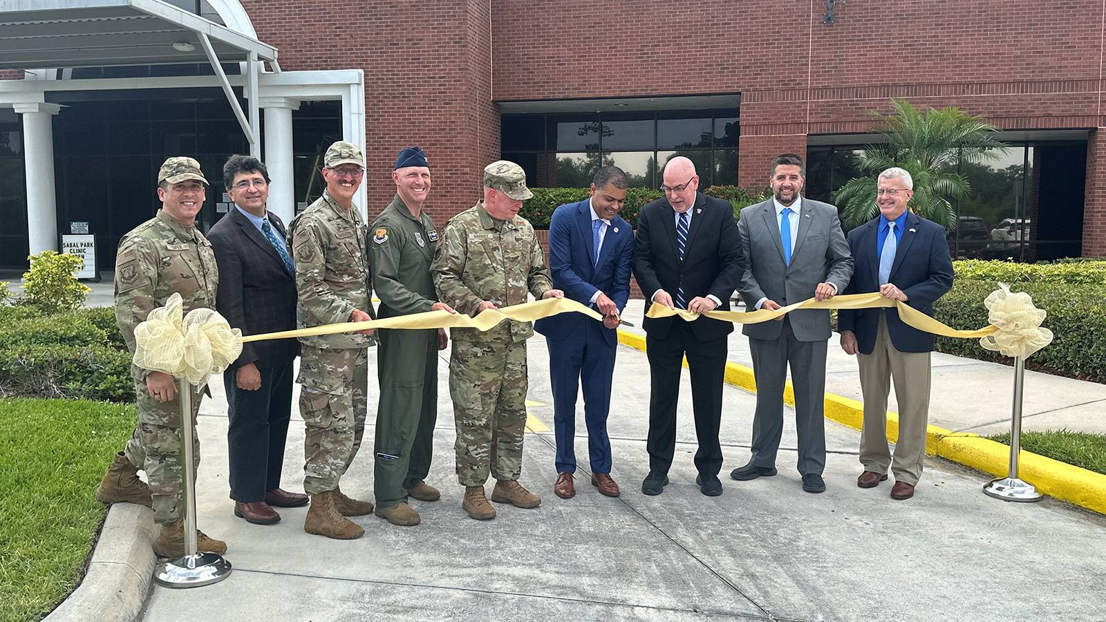 VA, Defense Secretaries Agree to Improve Transition Process for Troops ...