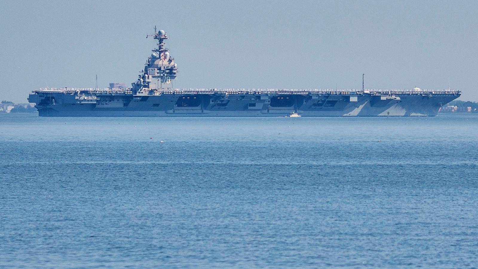 US Aircraft Carrier Arrives in the Caribbean in Major Buildup Near ...