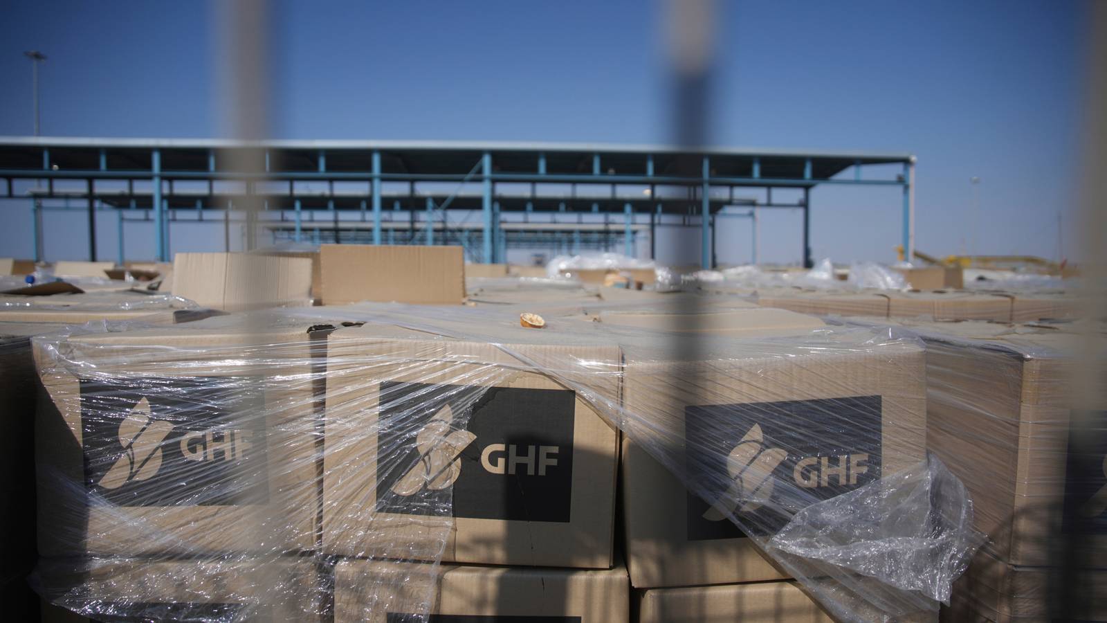 Gaza Aid Operation Collapses as Humanitarian Conditions Worsen