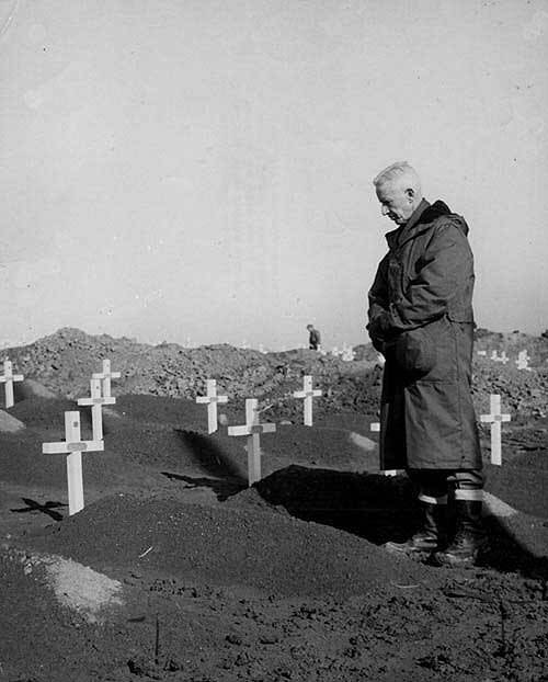 How 12 Chinese Divisions Failed to Destroy the 1st Marine Division at ...