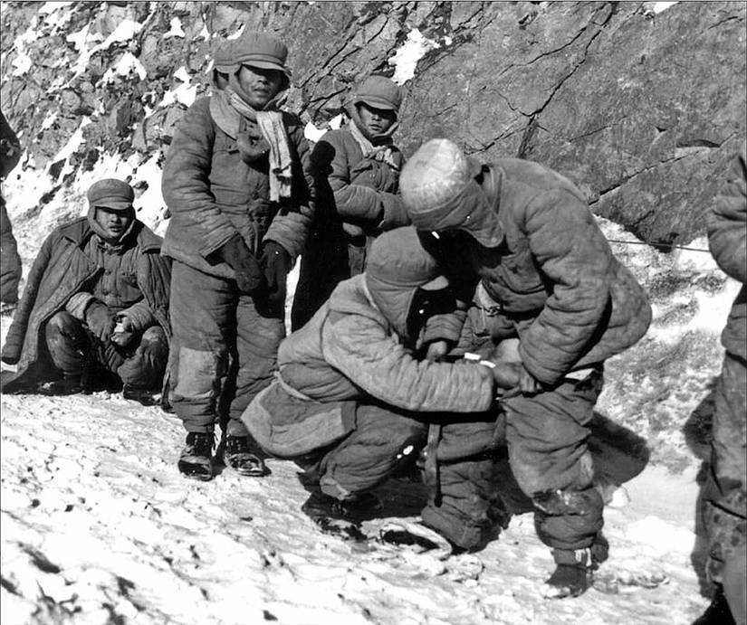 How 12 Chinese Divisions Failed to Destroy the 1st Marine Division at ...