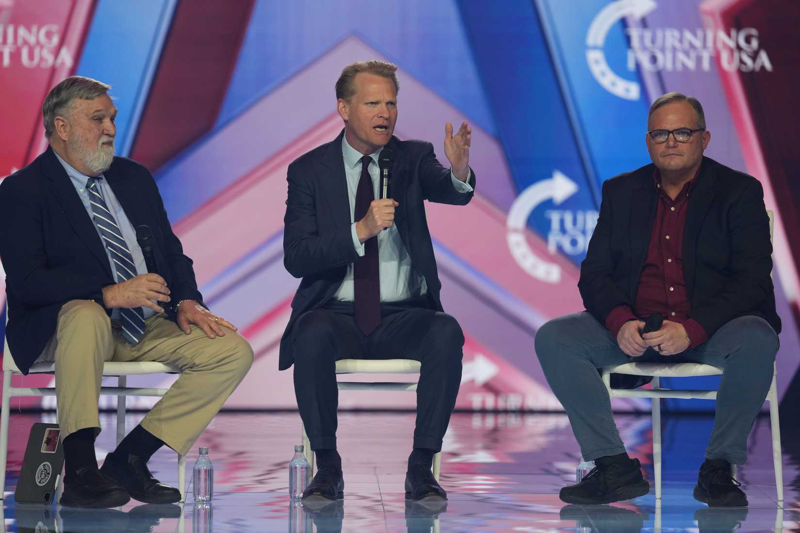 Who Is Doug Wilson? Pentagon Defends Pastor Who Led Christian Prayer ...