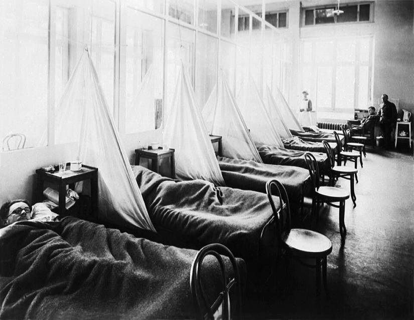 How Soldiers at Fort Riley Helped Spread the Spanish Flu Pandemic ...