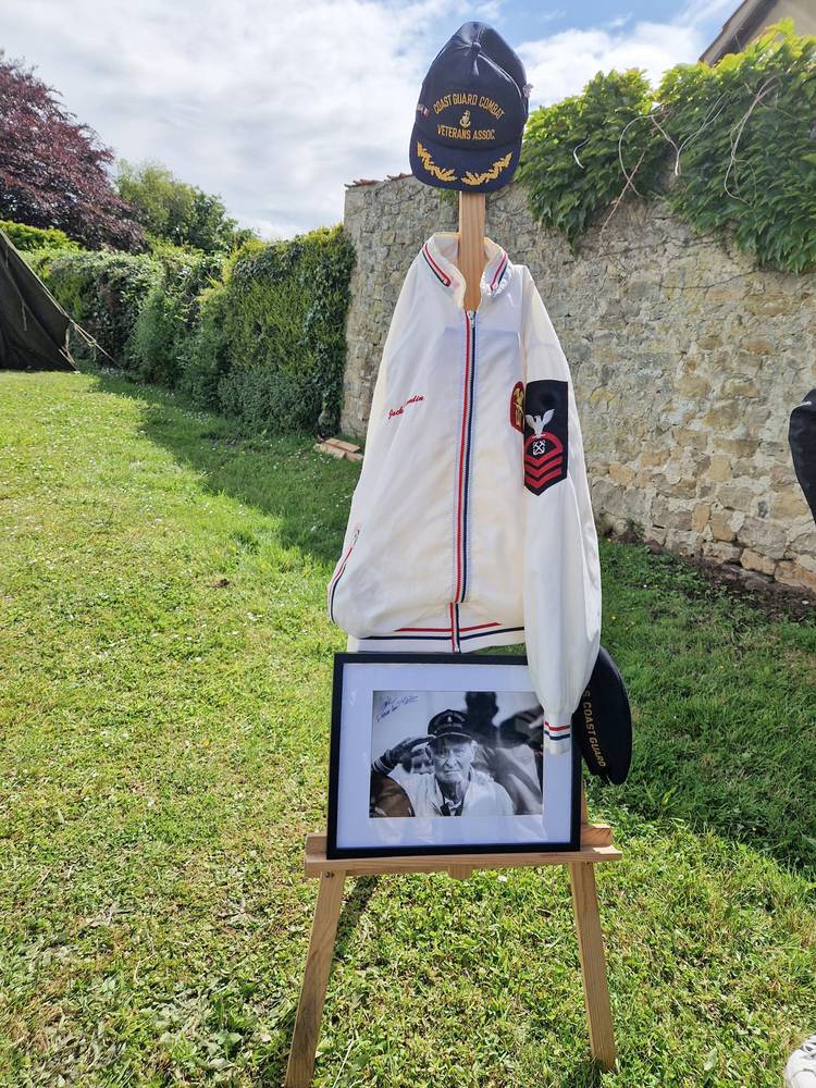 Last of WWII Generation Fading Fast as Tributes Surge