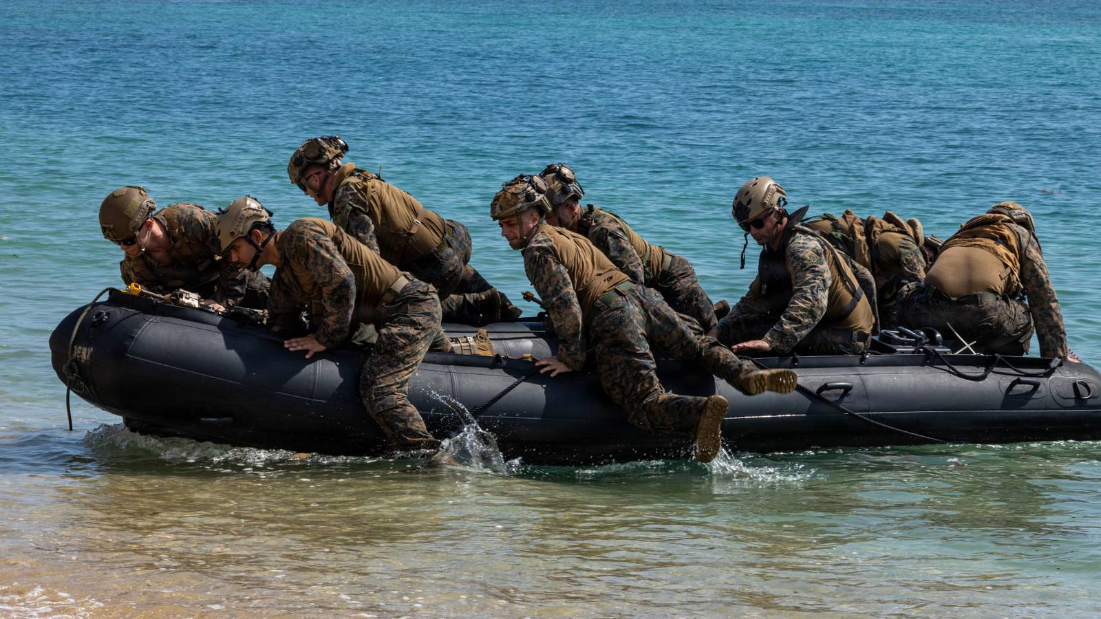 How US Sending of Marines to Strait of Hormuz Signals Posture Shift