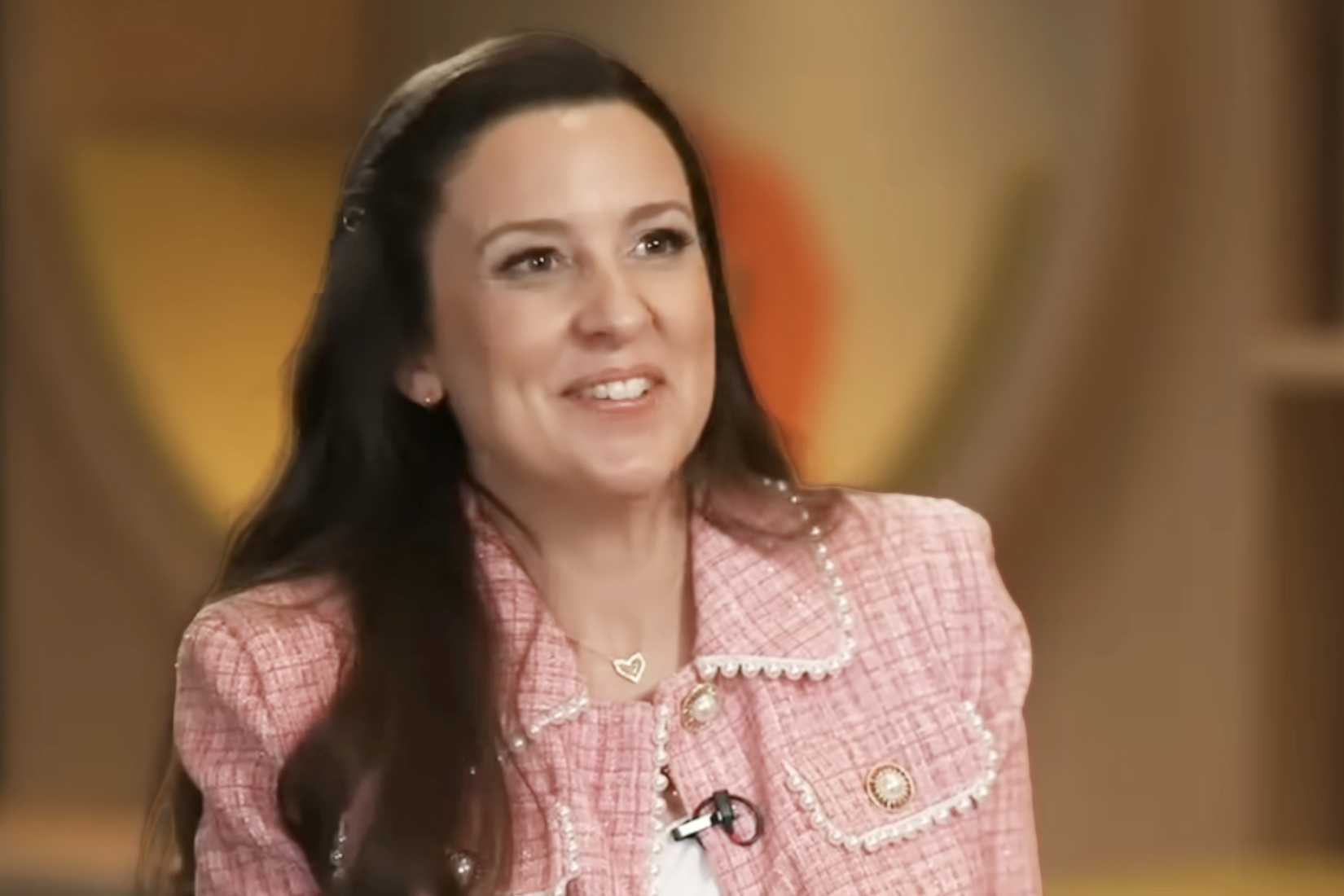 Children’s Entertainer Ms. Rachel Calls for Closure of Texas ICE Facility