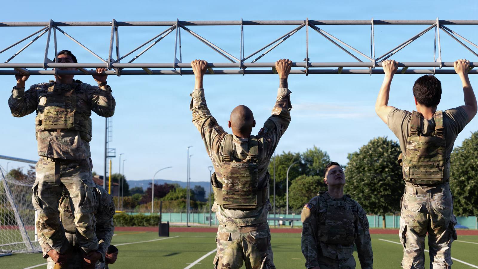 If You Still Want to Try This Year’s Murph Workout, Here’s What to Know