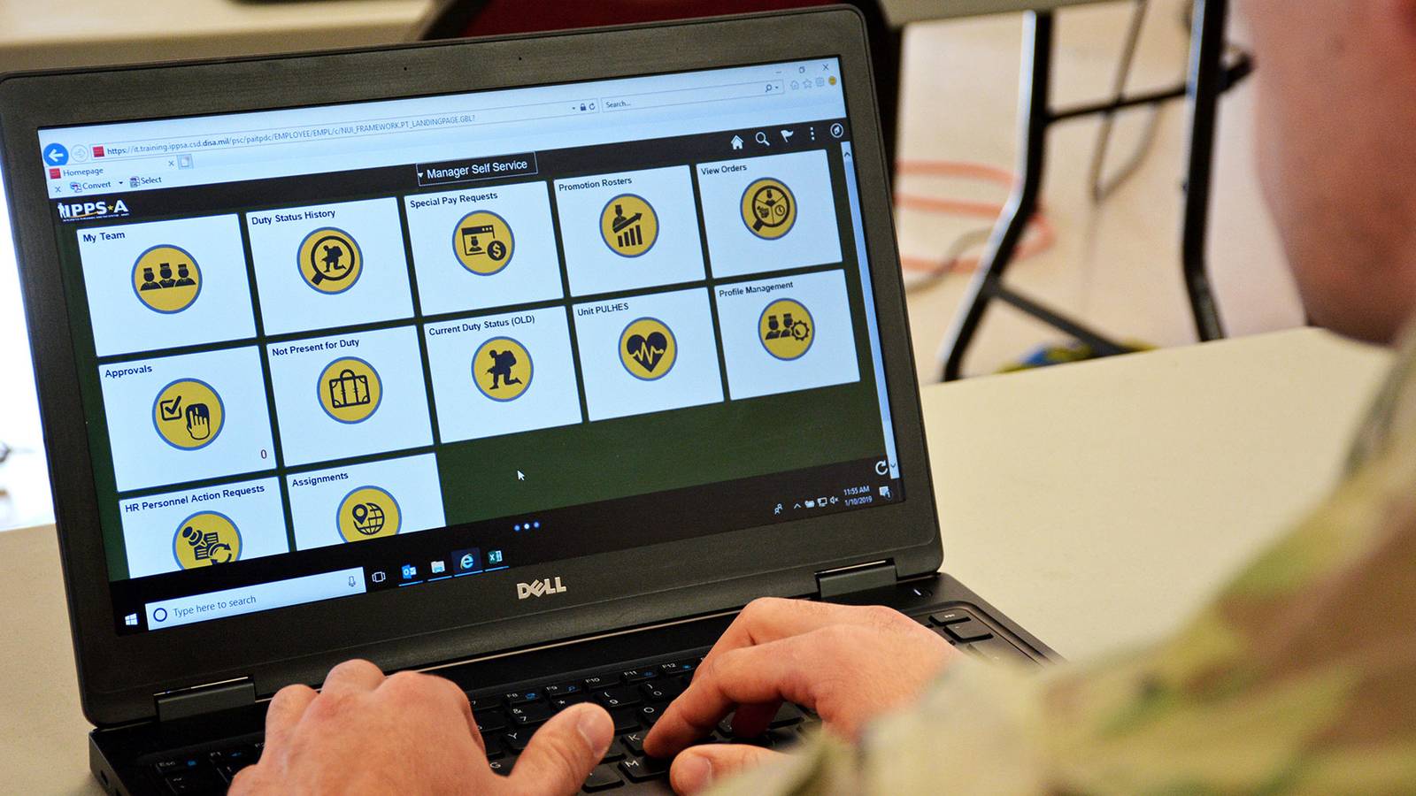 Army Urges Soldiers to Check Their Records in New HR System After ...