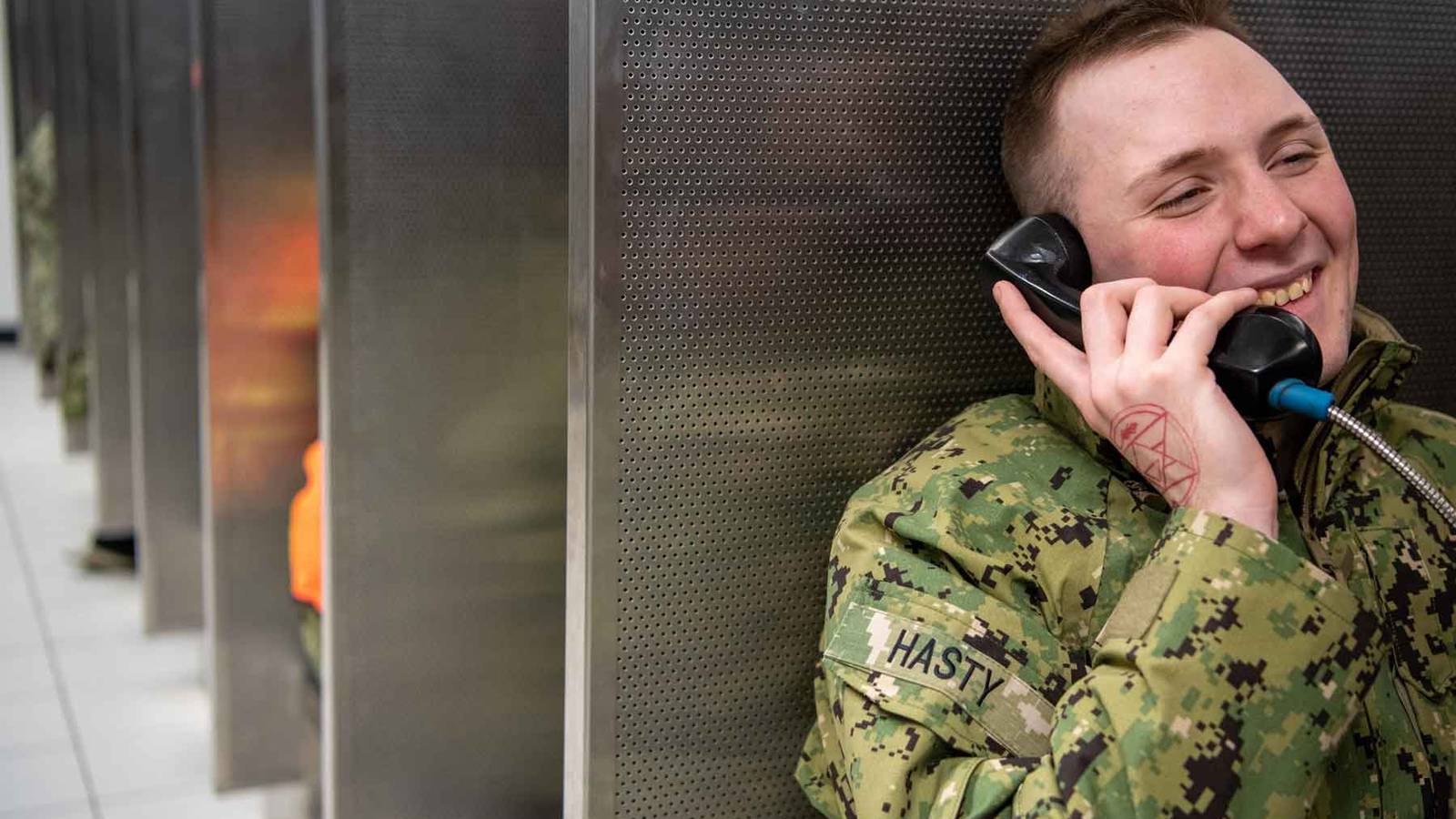 Cell Phones at Boot Camp: Navy Will Let Some Recruits Use Their Devices