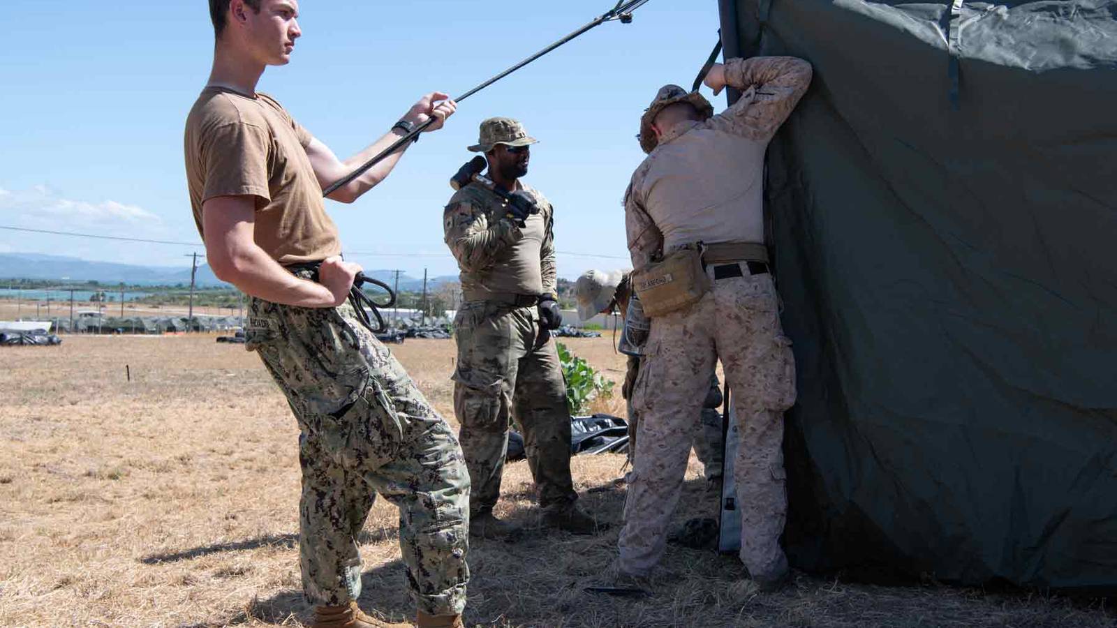 Hundreds from Army, Navy, Marine Corps Surge to Guantanamo Bay for ...