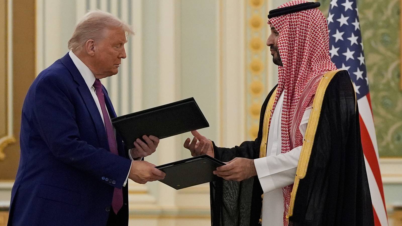 Trump Lays Out Mideast Vision as He Looks to Revamp US Approach in Iran ...