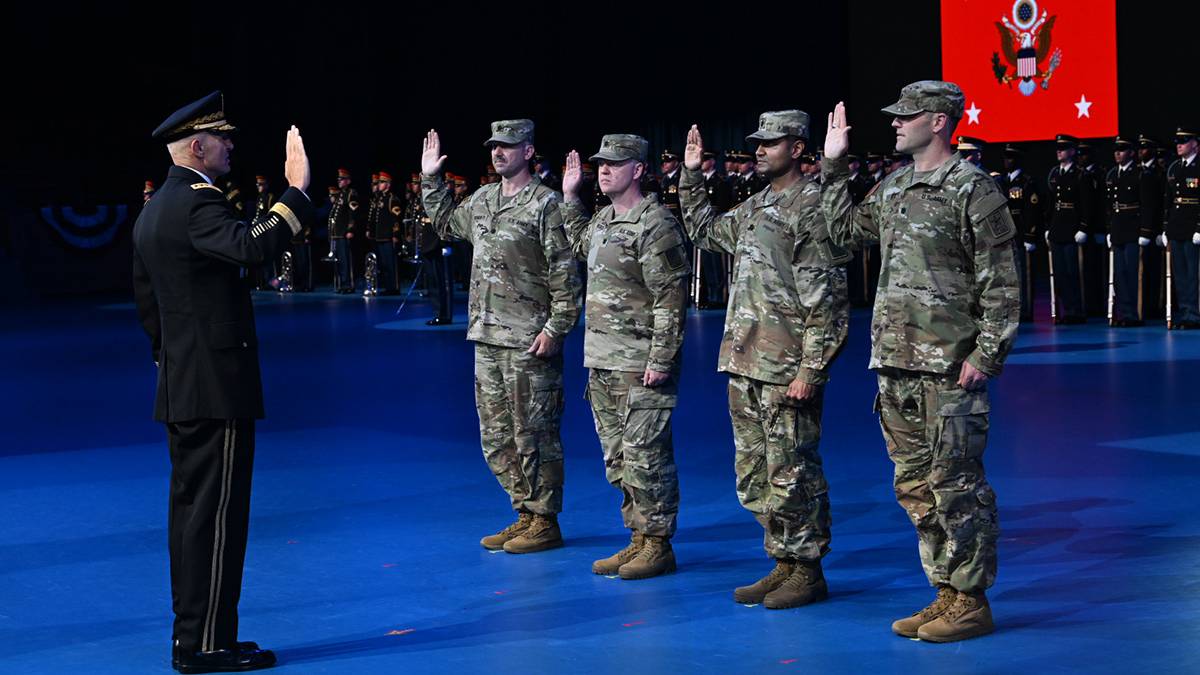 Tech Executives Commissioned as Senior Army Officers Won't Recuse ...