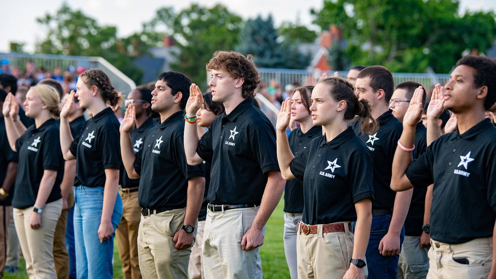 Army Hits Annual Recruiting Goal Months Ahead of Schedule