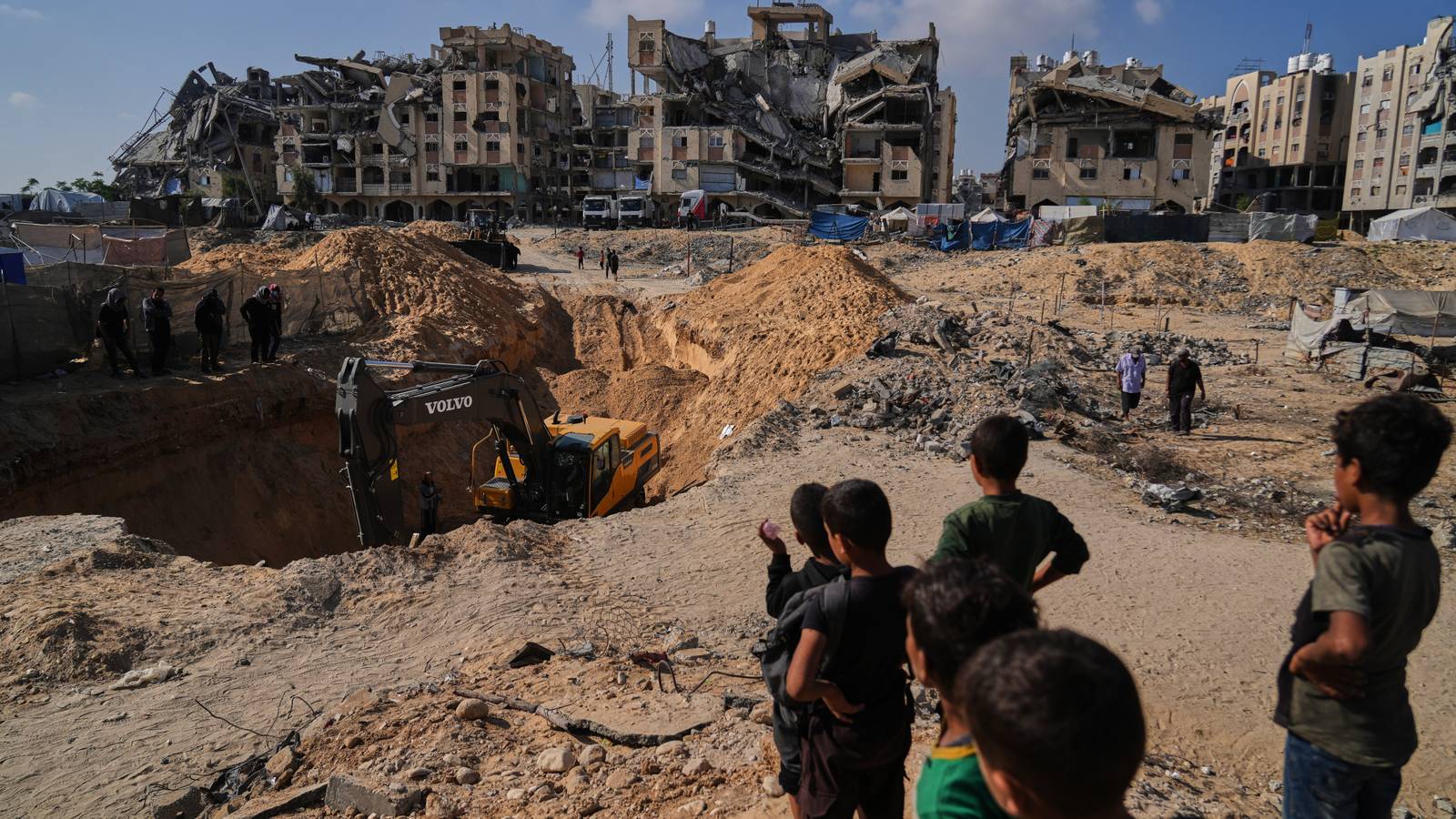 Gaza Ceasefire Tested as Israel and Hamas Exchange Fire and Blame