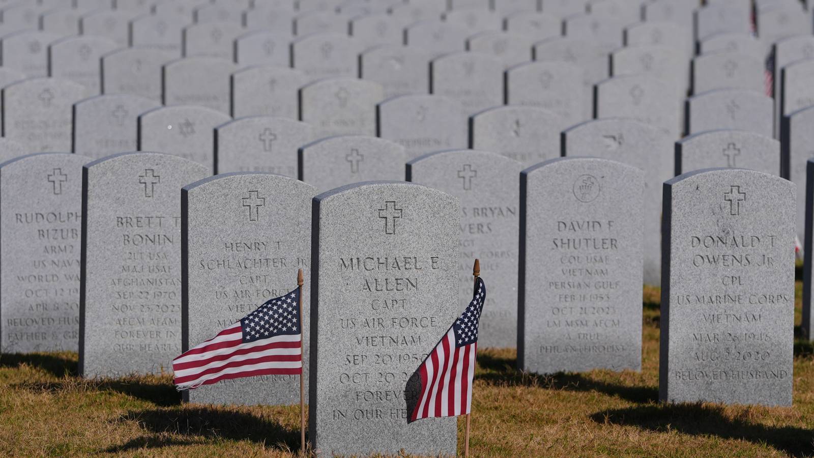 The Government Shutdown Prompts the Cancelation of Some Veterans Day Events
