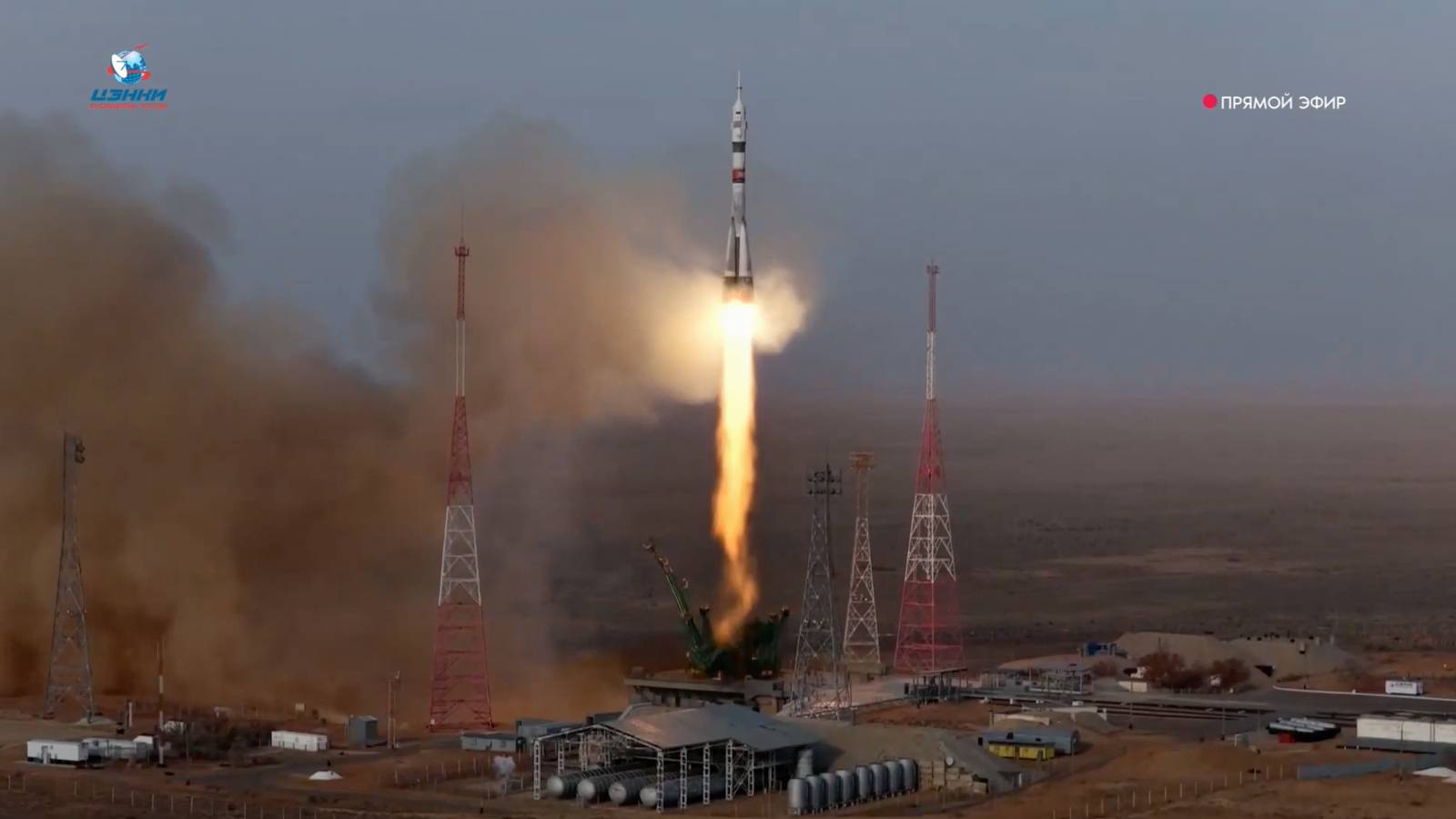 US-Russian Crew of 3 Blasts off to the International Space Station in a ...