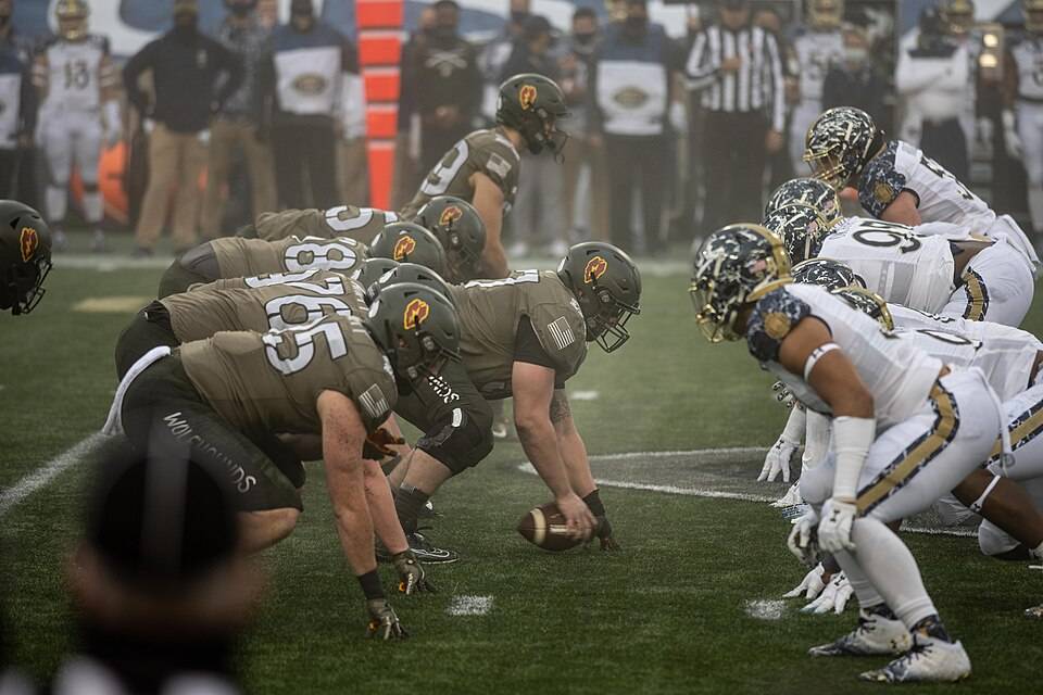 America's Game: How Army and Navy Built One of the Most Legendary ...